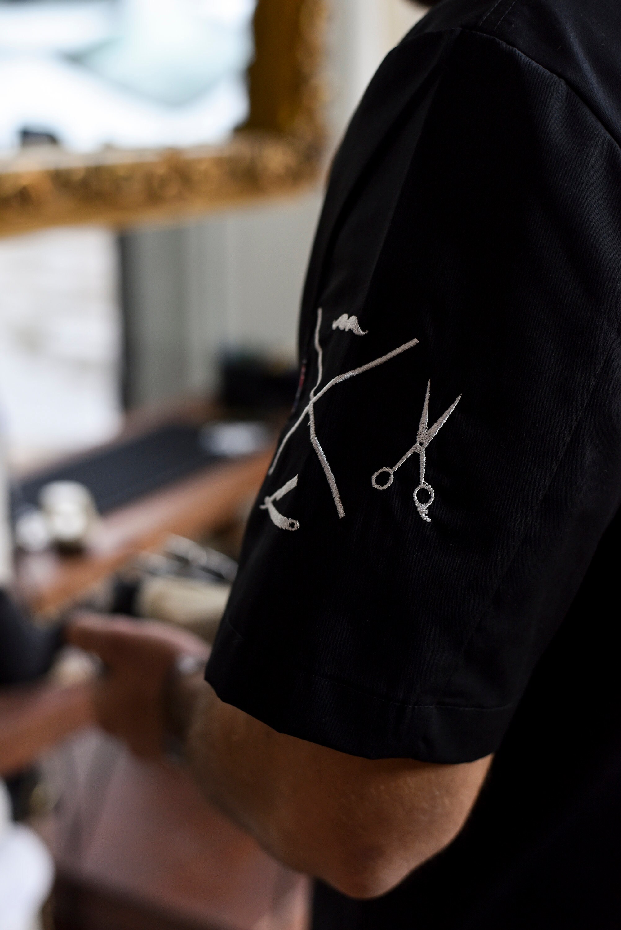 Black Barber Smock by Ergostyl - Etsy