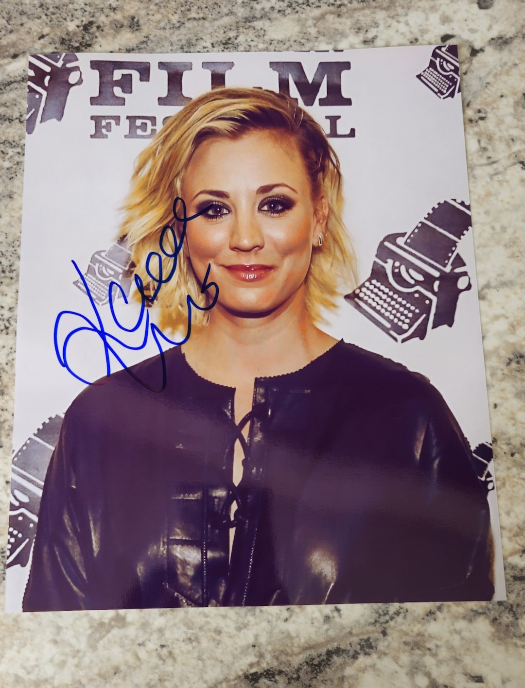 KALEY CUOCO 8 X10 20x25 Cm Autographed Hand Signed Photo - Etsy