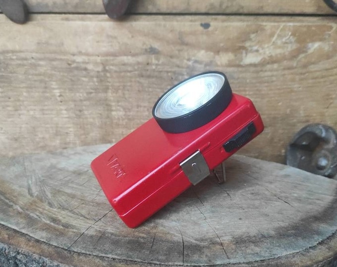 Vintage Varta Red Palm Metal Flashlight - Etsy