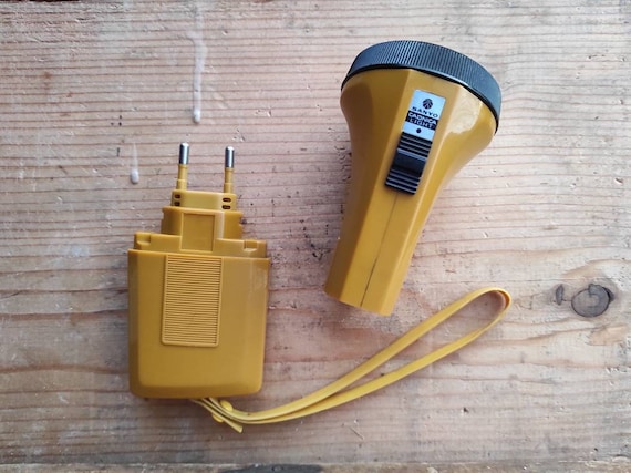 Vintage Sanyo Rechargeable Flashlight NI-1000N Made in Japan | Etsy