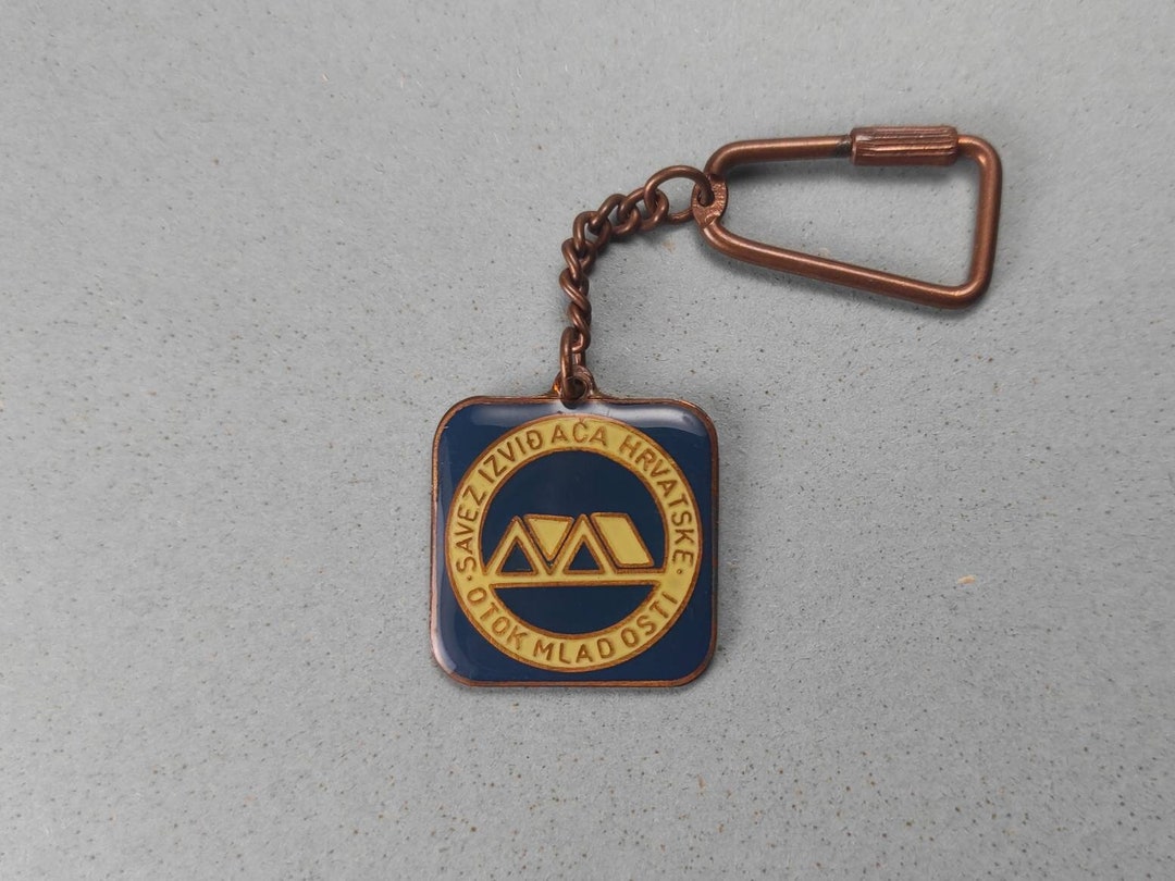 Vintage Boy Scout Keychain - the Croatian Scouts Association - Island ...