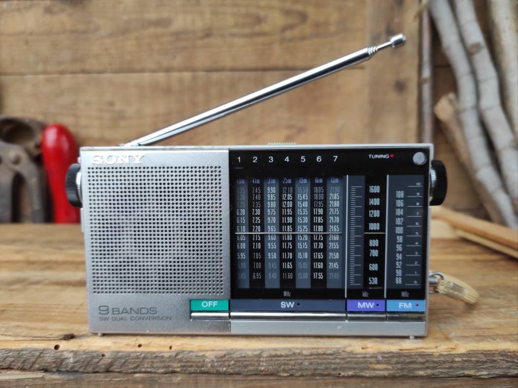 Vintage Sony ICF-4900 9 Band Radio Receiver Made in Japan | Etsy