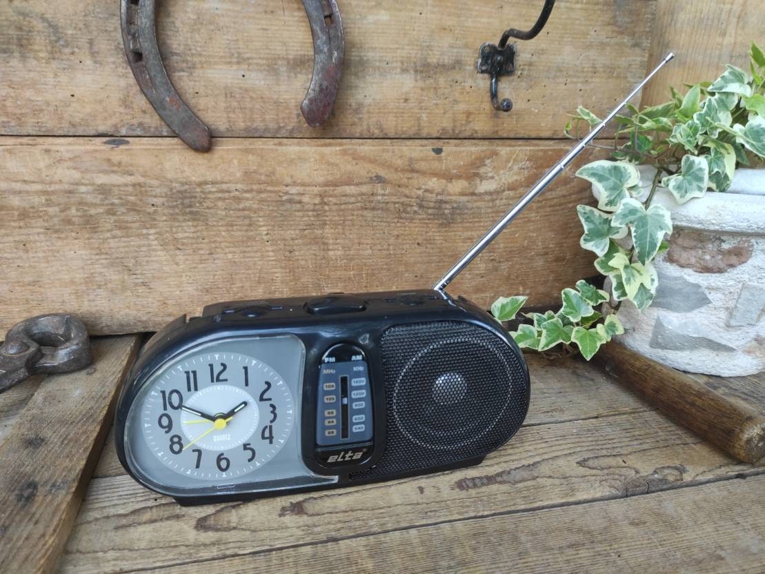 Vintage Elta 4209 Analog Clock Radio - Etsy
