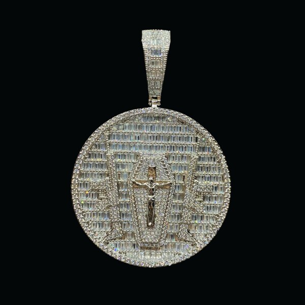 Vvs Pendant and Chain - Etsy