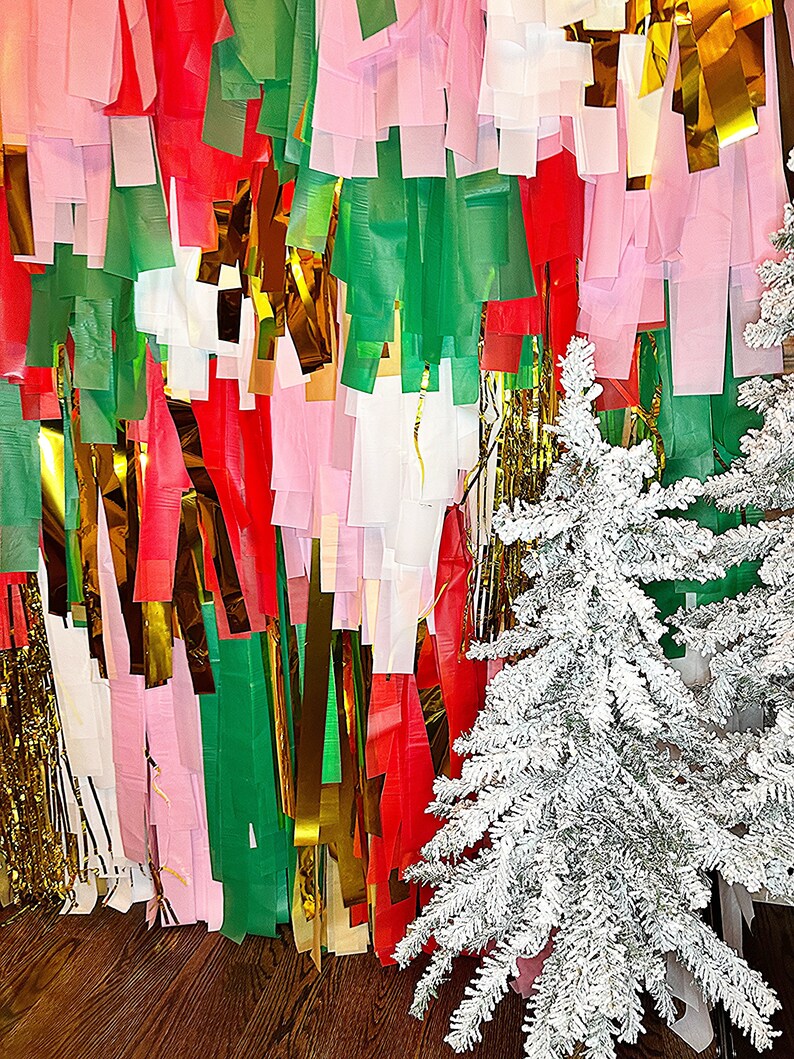 Christmas Backdrop, Photo Backdrop, Streamers, Wall Backdrop, Plastic ...