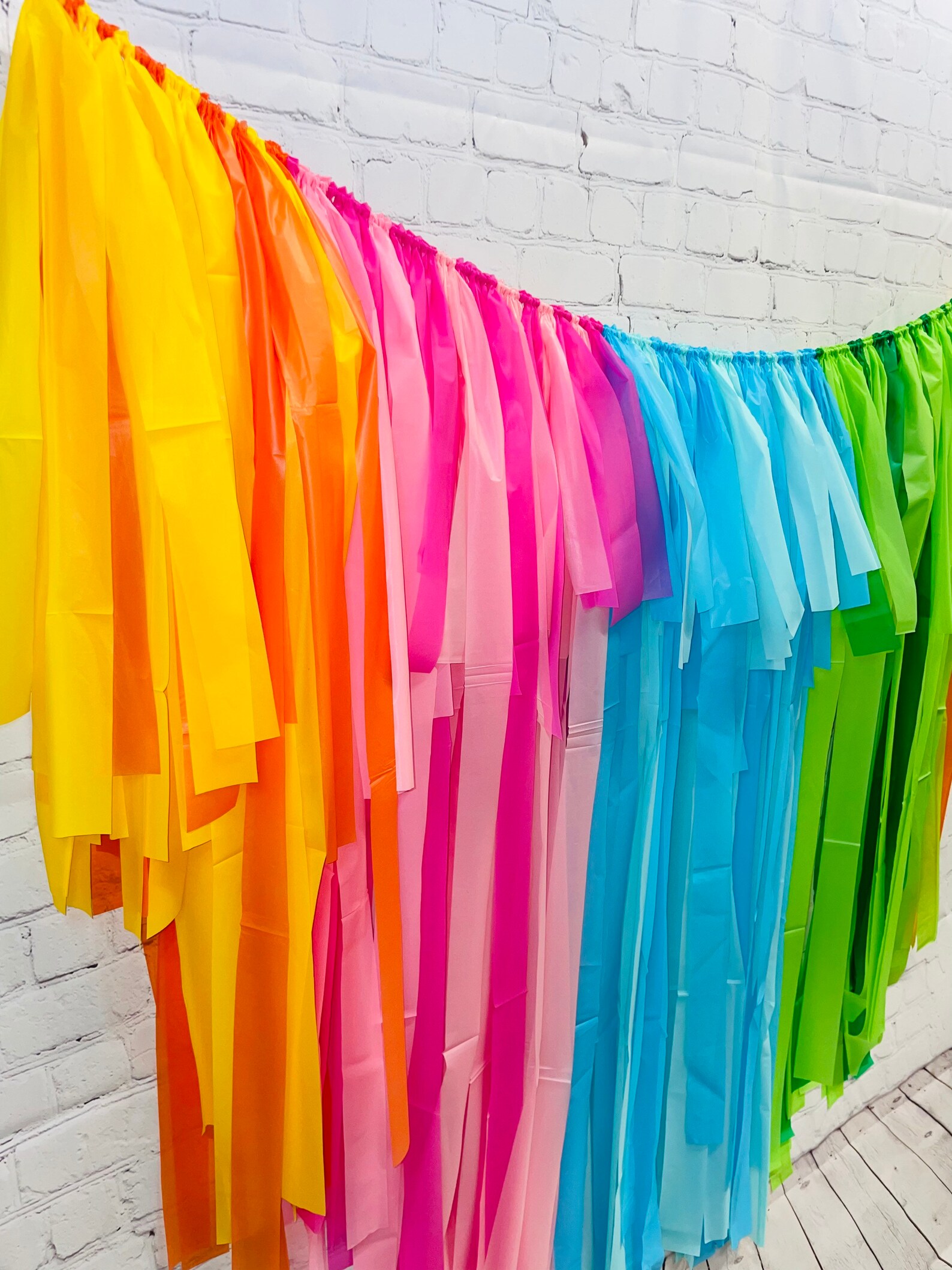 Fiesta Backdrop, Streamer Backdrop, Plastic Tablecloth Backdrop, Fringe ...
