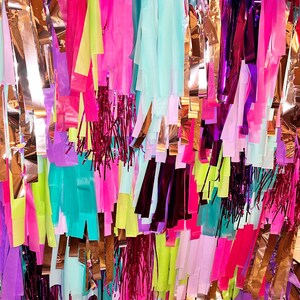 Bright & Fun Backdrop, Streamer Backdrop, Streamer Wall, Streamers ...