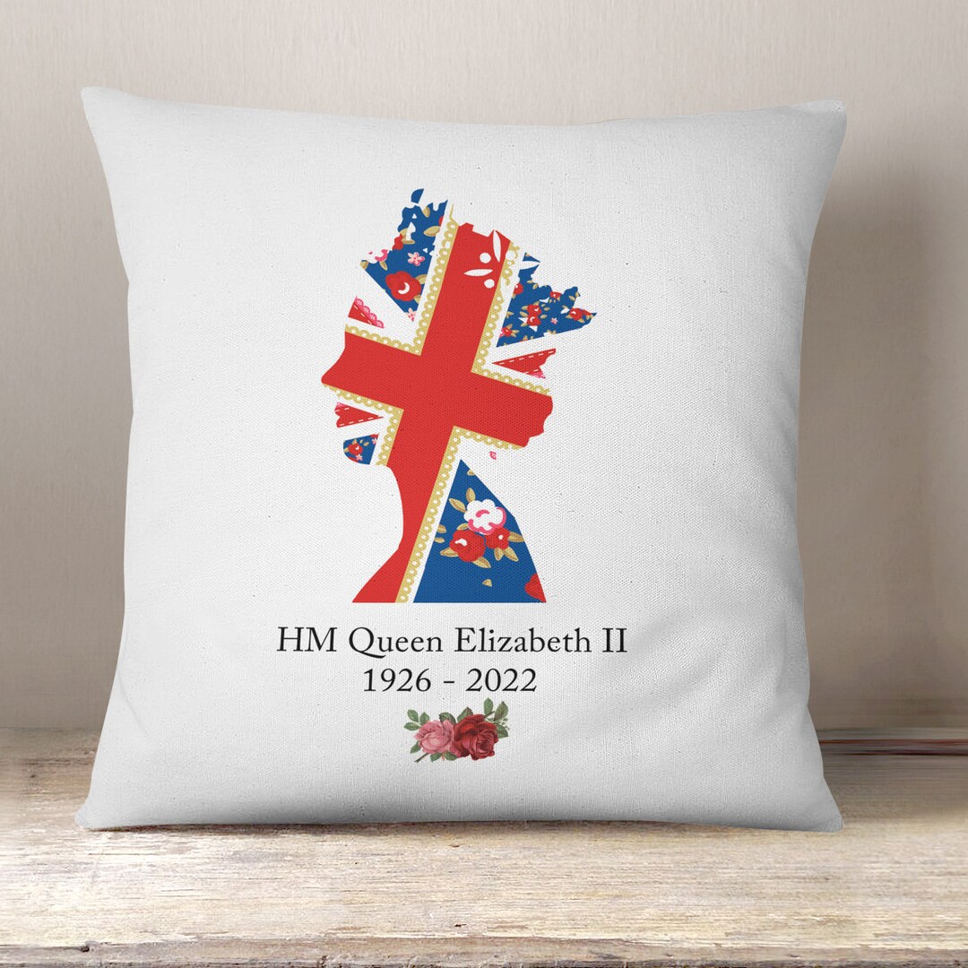 Queen Elizabeth RIP Memorial Cushion Cover Union Jack Heart Linen ...