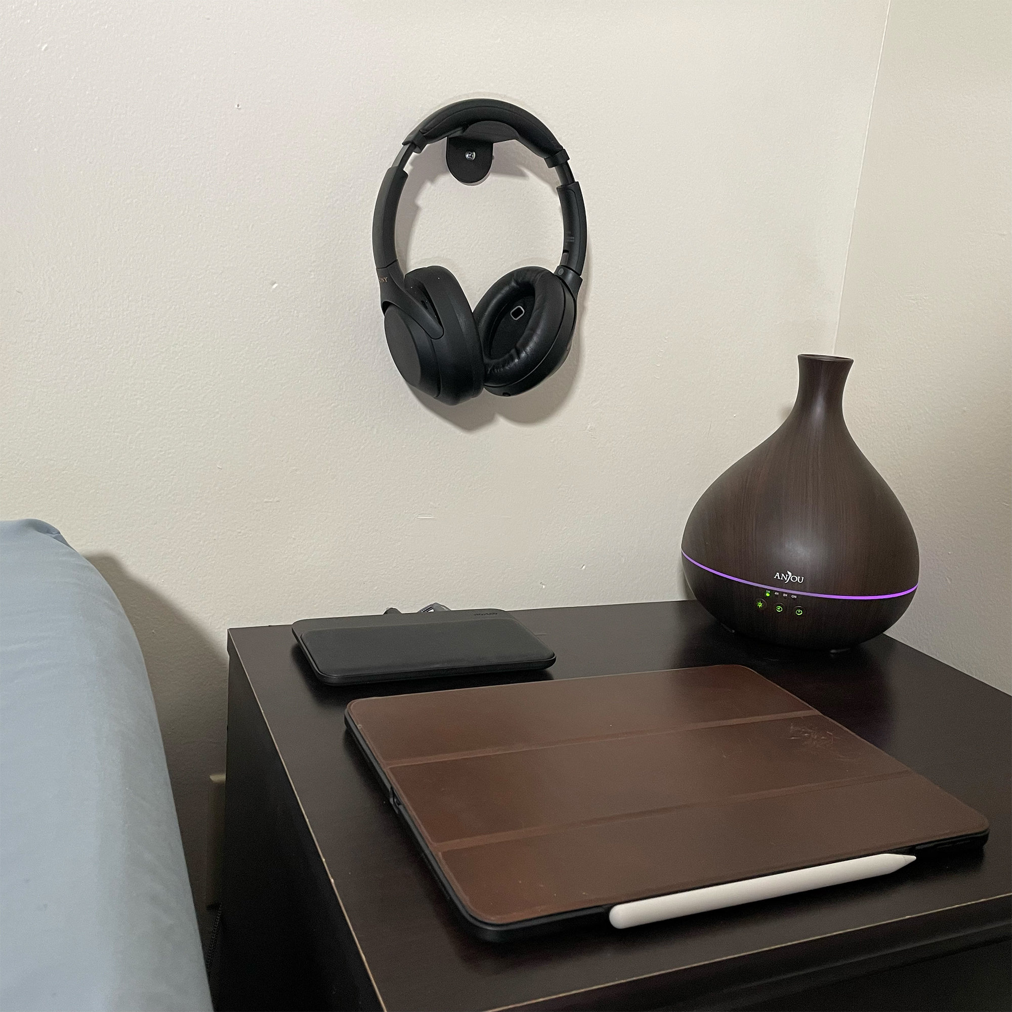 Headphone Wall Mount Minimalistic Headphone Mount Wall - Etsy