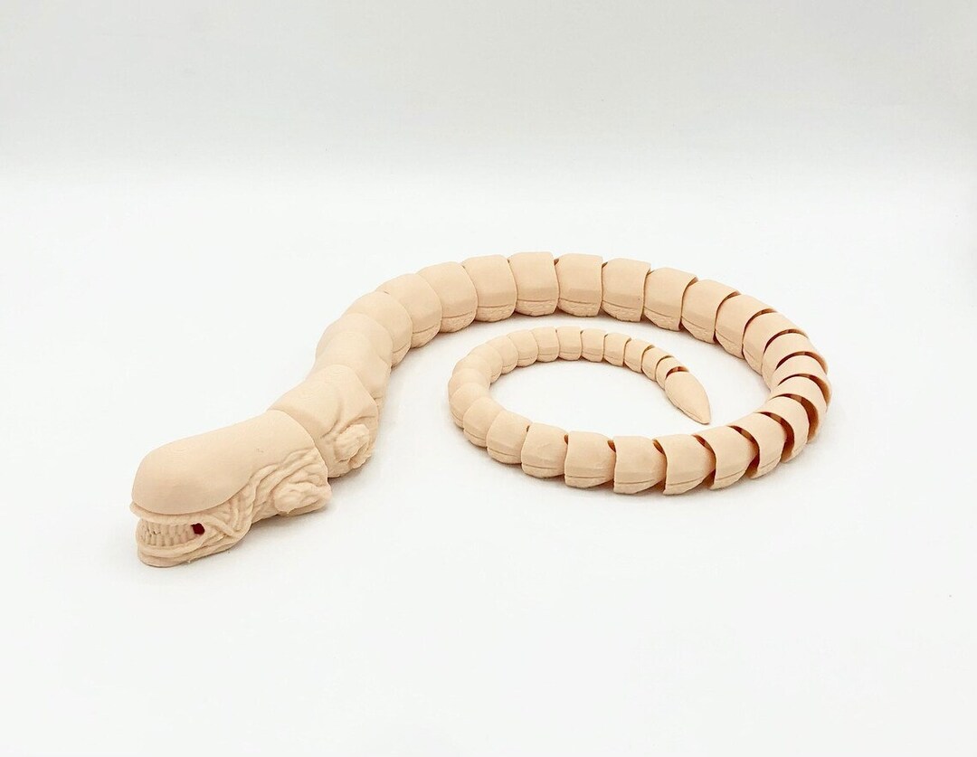 Articulated Chest Burster Model Iconic 'alien' Burster for Sci-fi ...