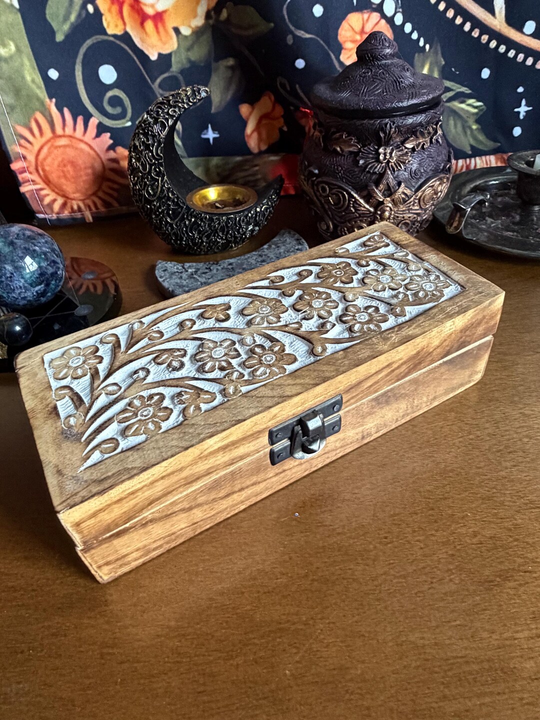 Neutral Arts Charging Box - Entity & Spirit Keeping, for Dark, White ...
