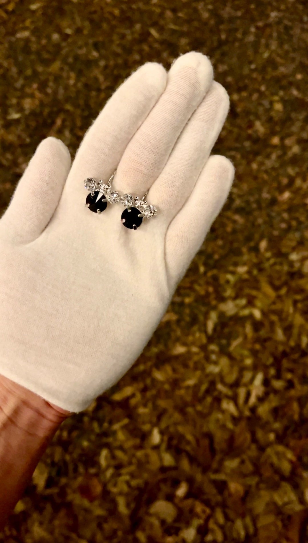 Black and Clear | Minnie Lever Back Earrings (bow) - Etsy