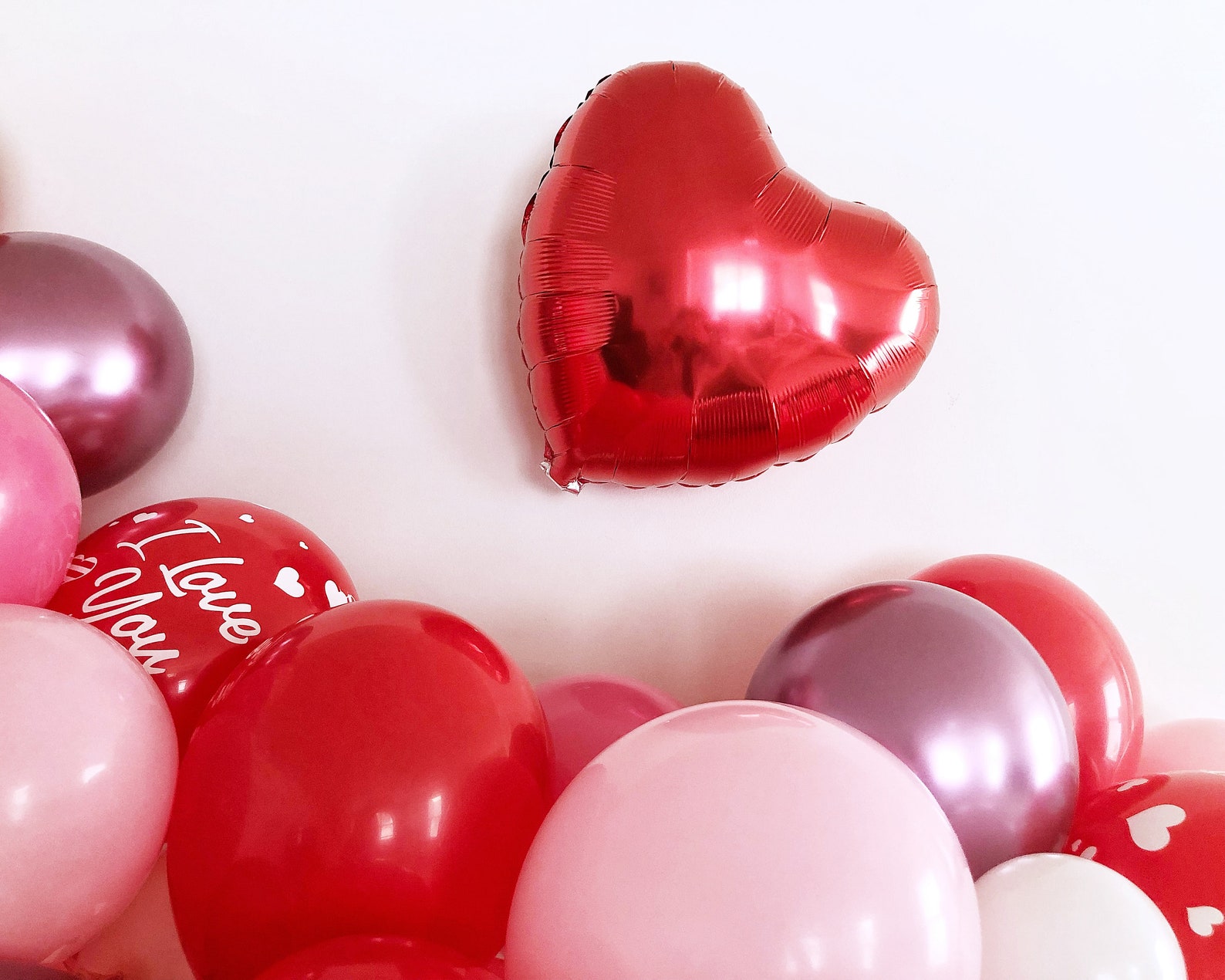 DIY Red & Pink i Love You Balloon Garland Kit - Etsy