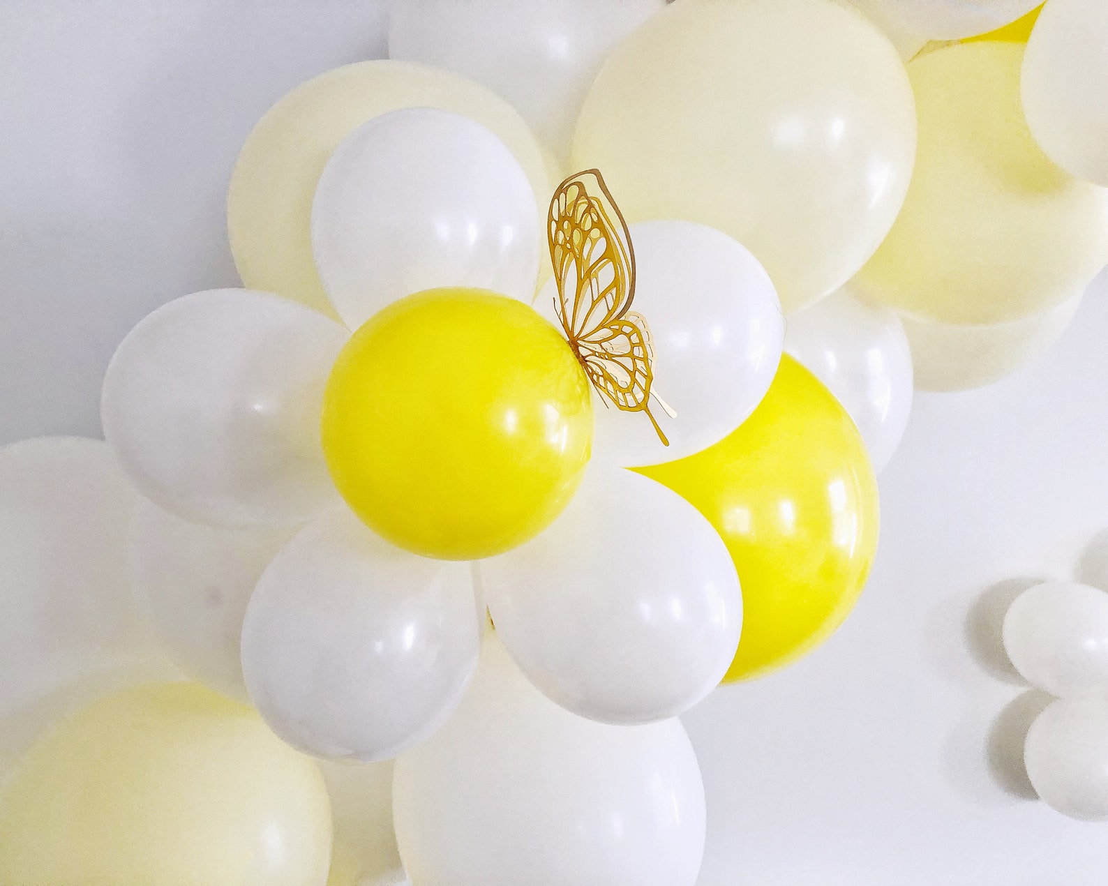 Custom Daisy Flower Balloon DIY Kit Daisy Wall Flower Power | Etsy