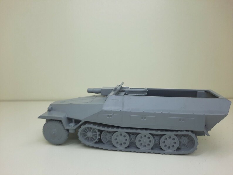 WWII German Sd.kfz 251/9 Stummel Halftrack Various Scales Historical ...