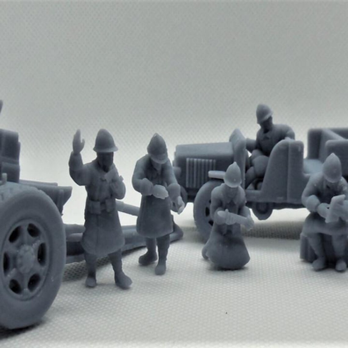 WWII French 155mm Howitzer With Crew and Tow Various Scales Historical ...