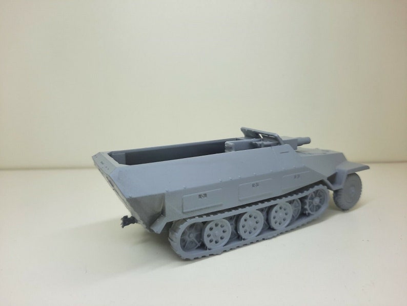 WWII German Sd.kfz 251/9 Stummel Halftrack Various Scales Historical ...