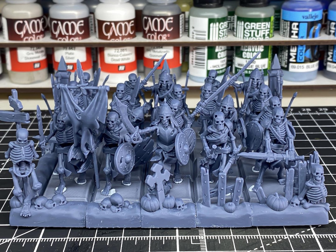 Skeleton Warriors With Swords and Command Group 10 Models Highland ...