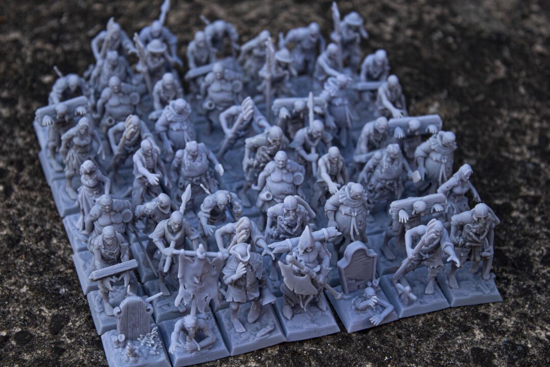 Zombie Unit With Command Group 20 Models Highland Miniatures ...