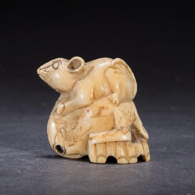 Japanese Netsuke - Etsy