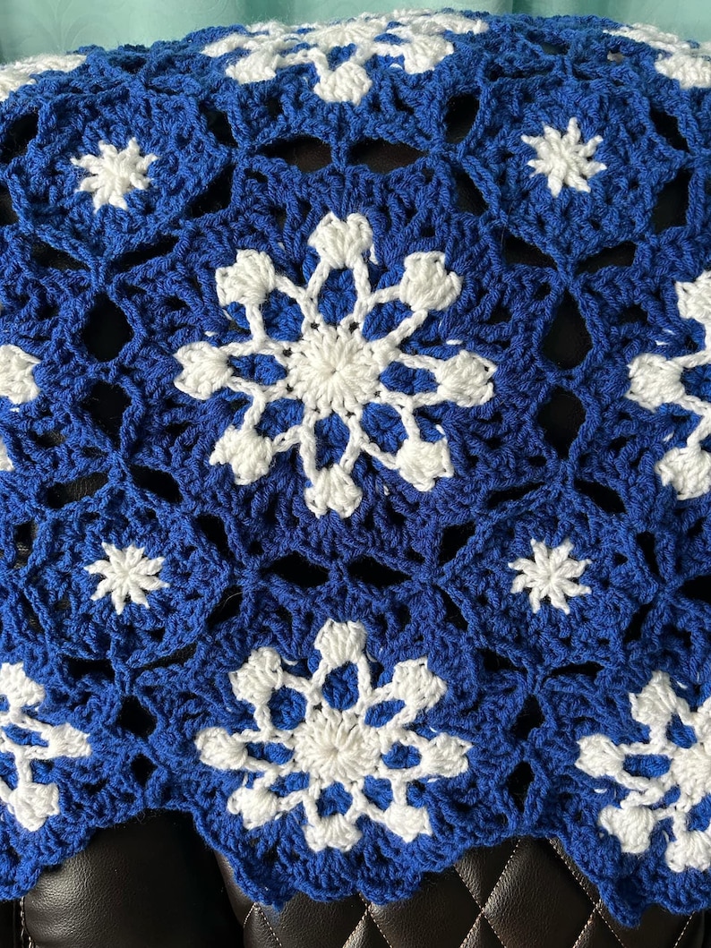 Beautiful Dusty Snowflake Throw - Etsy