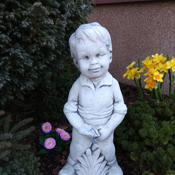 Little Boy Peeing Statue - Etsy