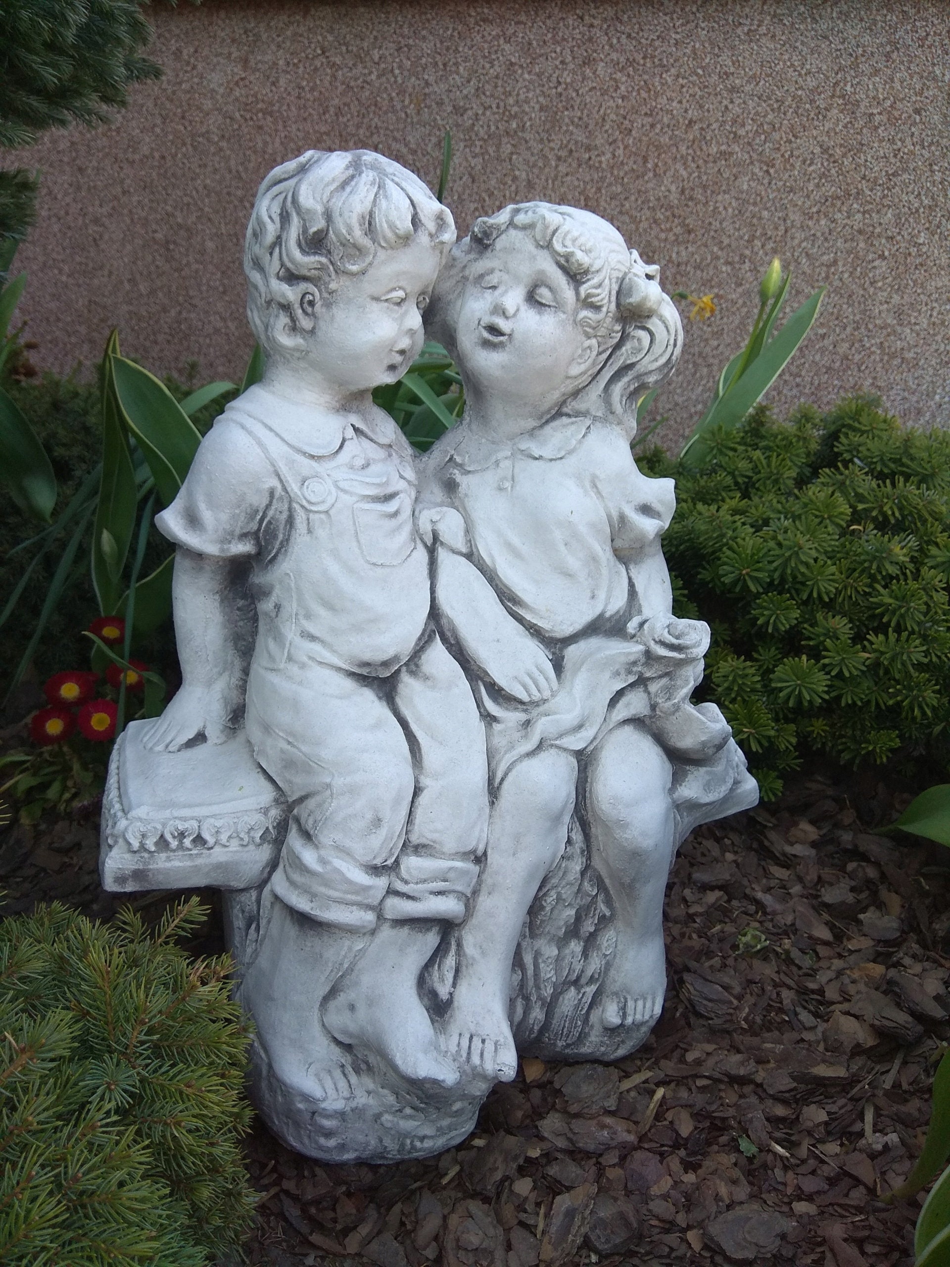 Derrick Rose Bench Statue