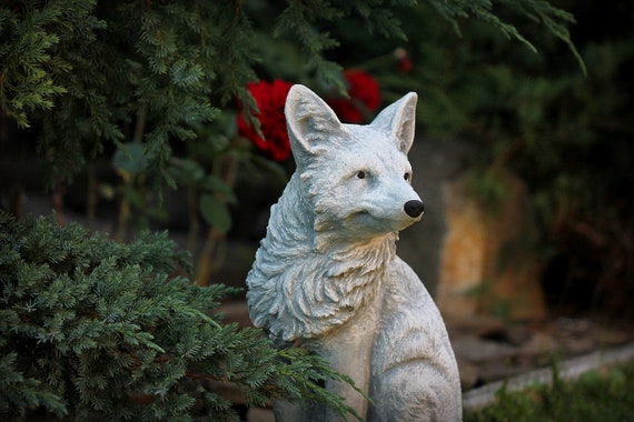 Sitting fox figurine Concrete fox sculpture Fairy garden fox Small ...