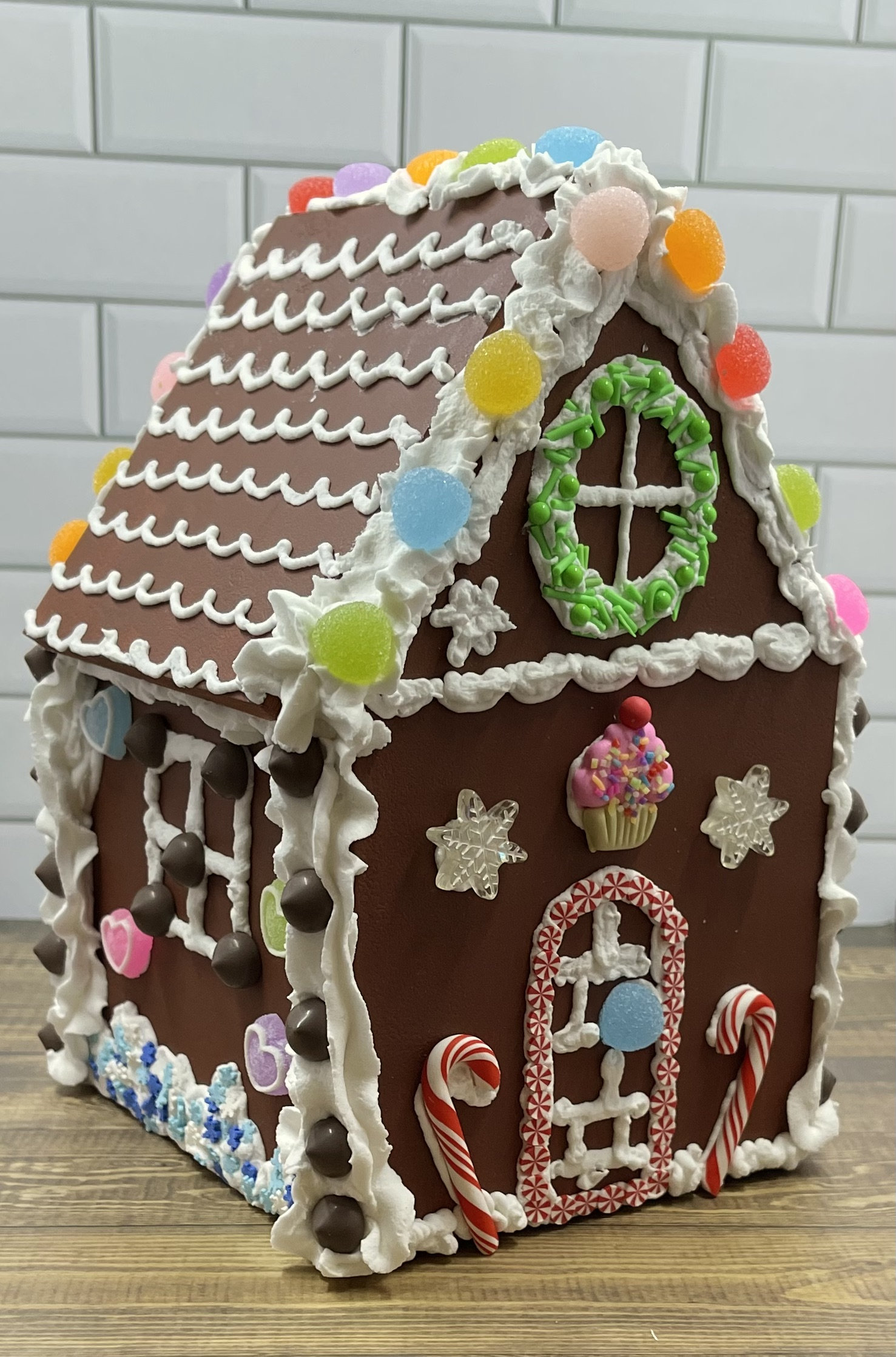 The Faux Gingerbread House (fake Gingerbread, Christmas Tiered Tray ...