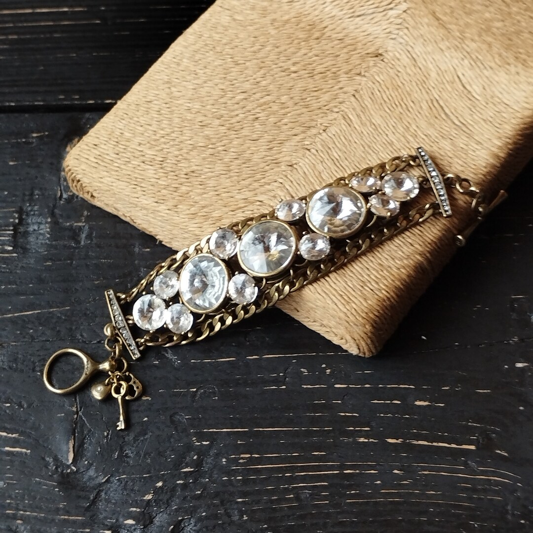 Vintage Fossil Brass Chain Rivoli Crystals Toggle Bracelet. - Etsy