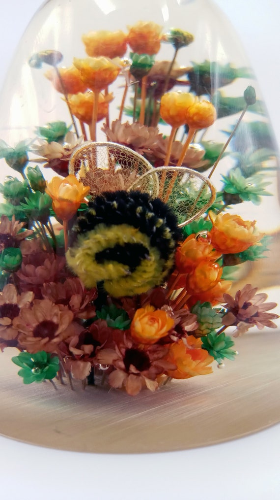 Paperweights Collectibles Daisyglas Company Dried Flowers and Faux Bee ...