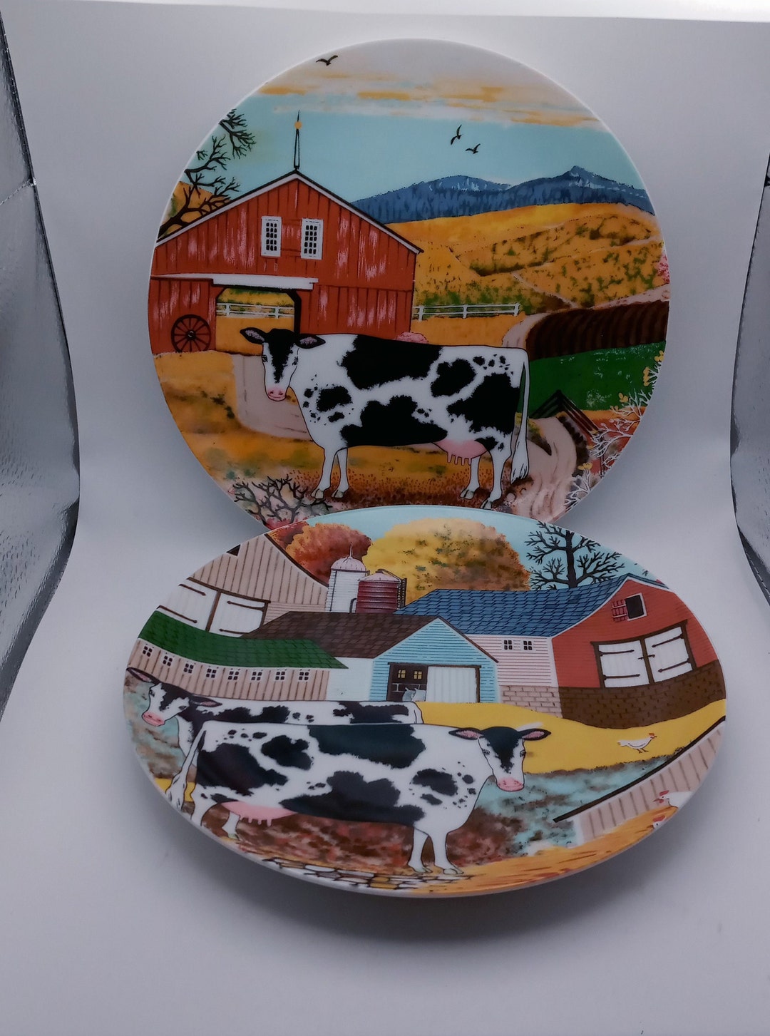 Two Cow Plates, Colorful With Contented Cows, Set of 2 Decorative ...