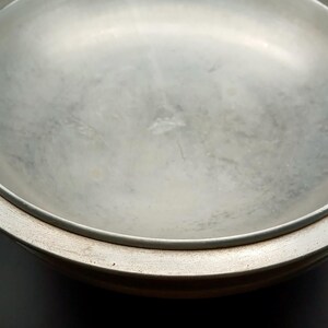 Silver Seal Dutch Oven, 10 Inch Round Roaster, Hammered Aluminum Lidded ...