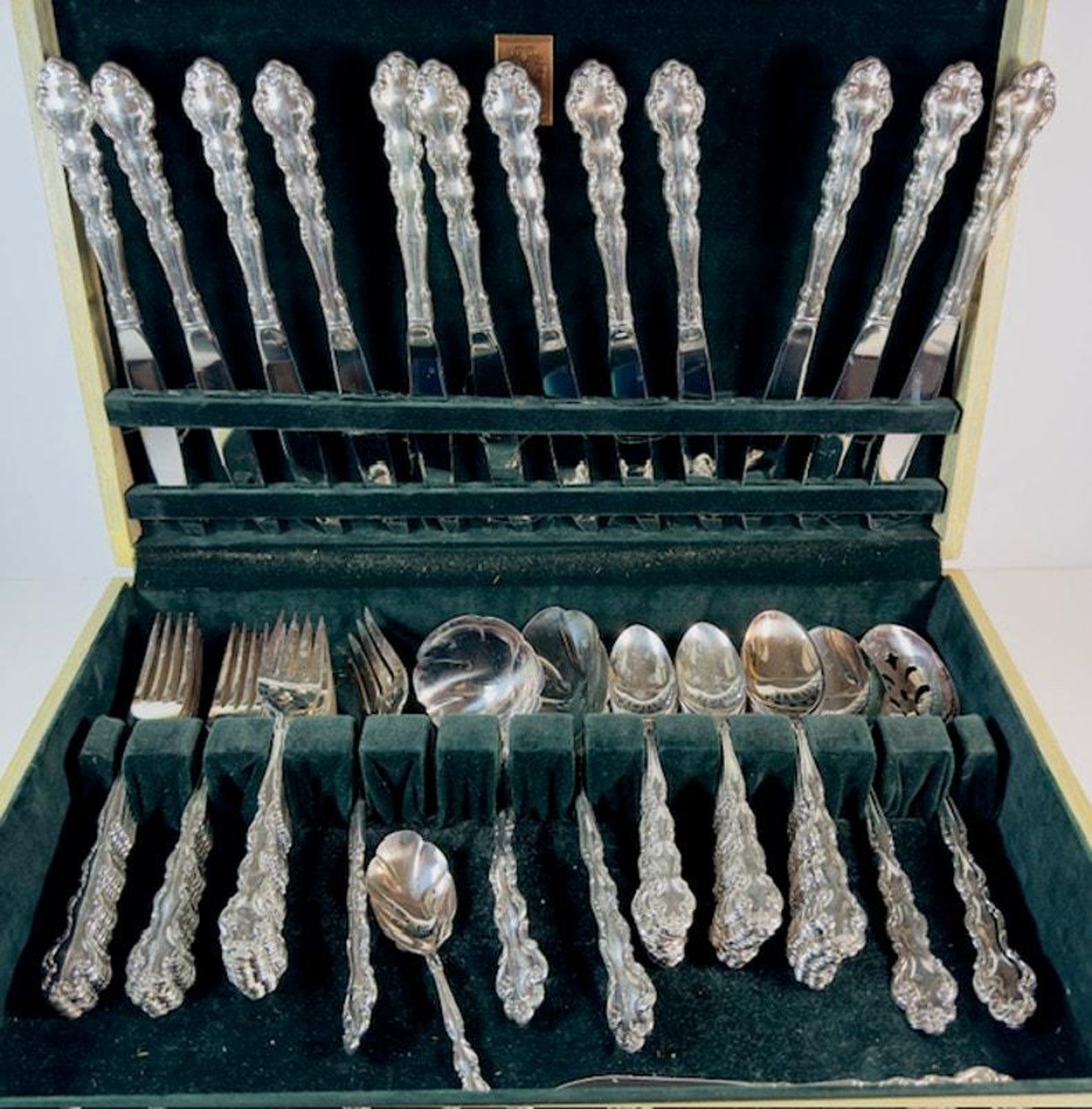 79 Pc Set Oneida Modern Baroque Silverplate Flatware W/chest - Etsy