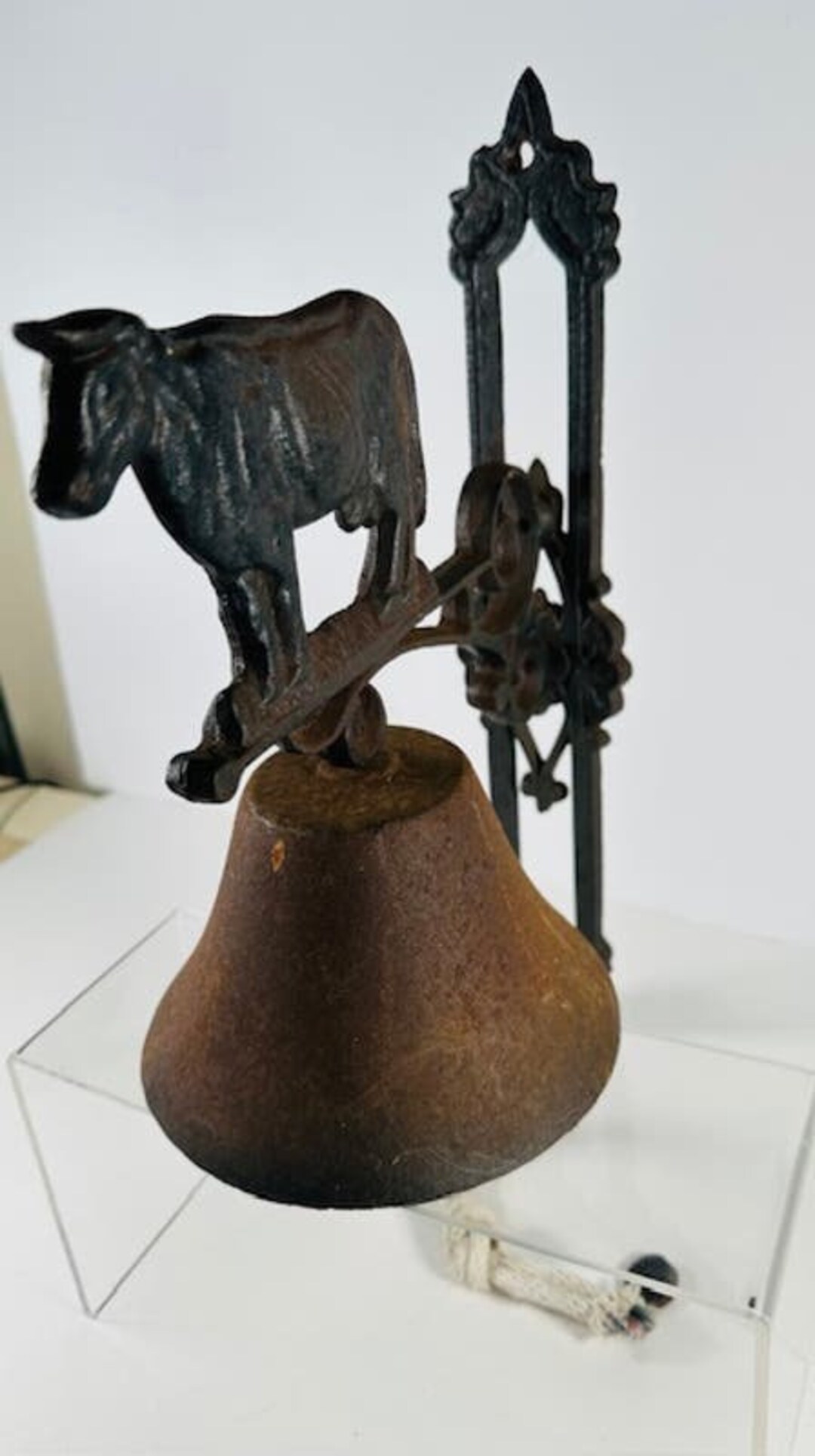 Vintage Cast Iron Welcome Farm Bell and Mounting Bracket With Cow ...