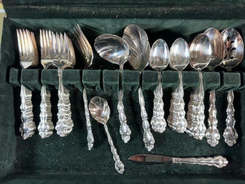 79 Pc Set Oneida Modern Baroque Silverplate Flatware W/chest - Etsy