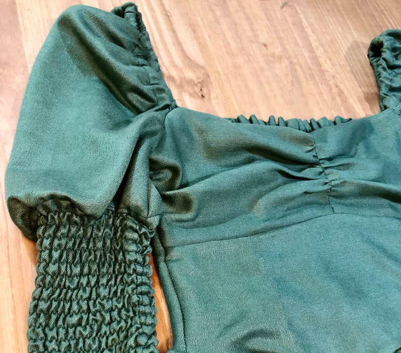 Digital Puffed Sleeve Shirred Cropped Top - Sewing Pattern and Video ...