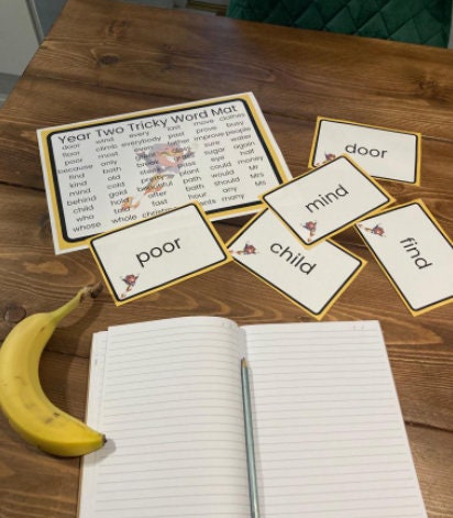 Spellings/ Tricky Word Mat and Flashcard Bundle - Etsy