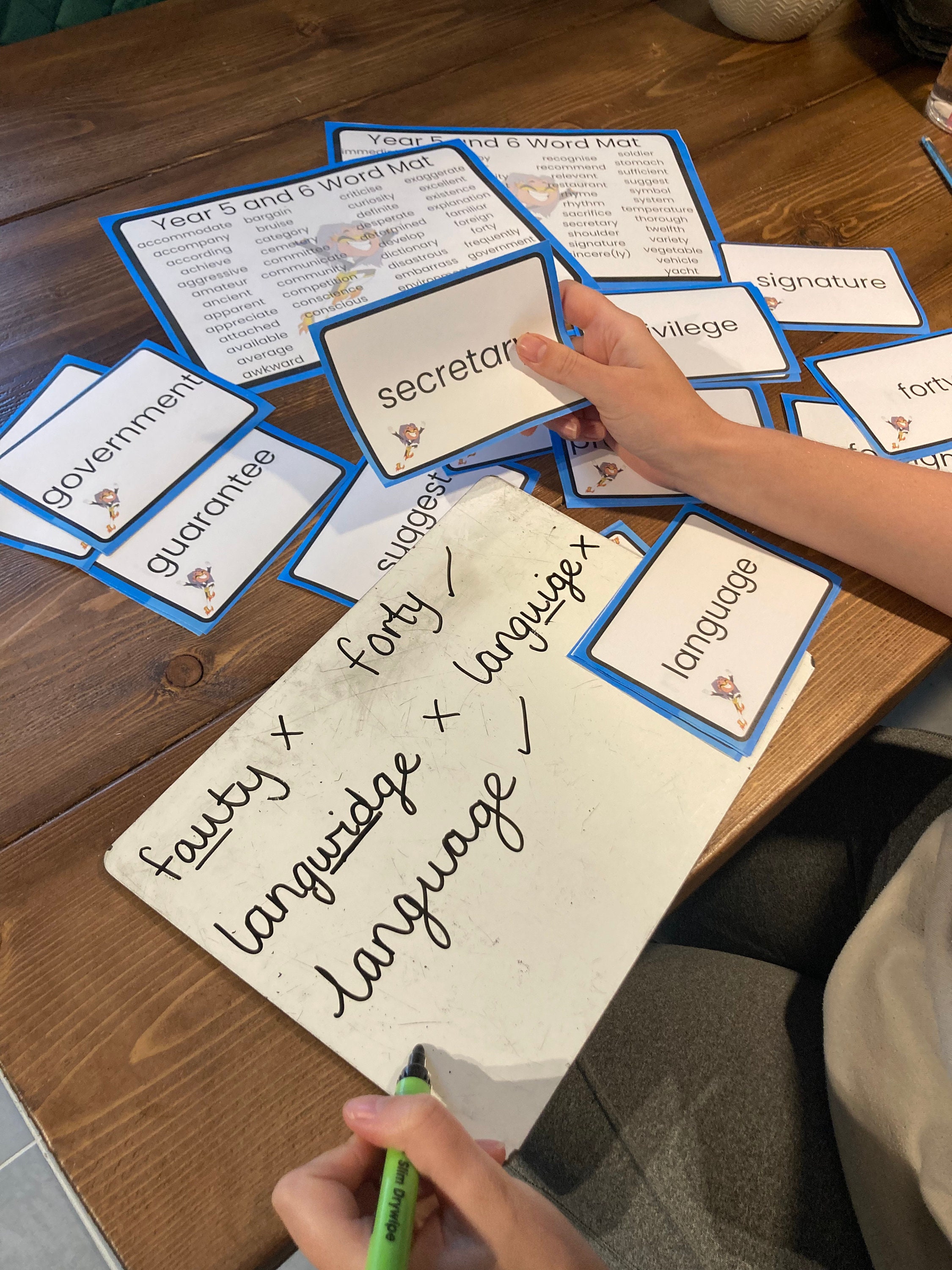 Spellings/ Tricky Word Mat and Flashcard Bundle - Etsy