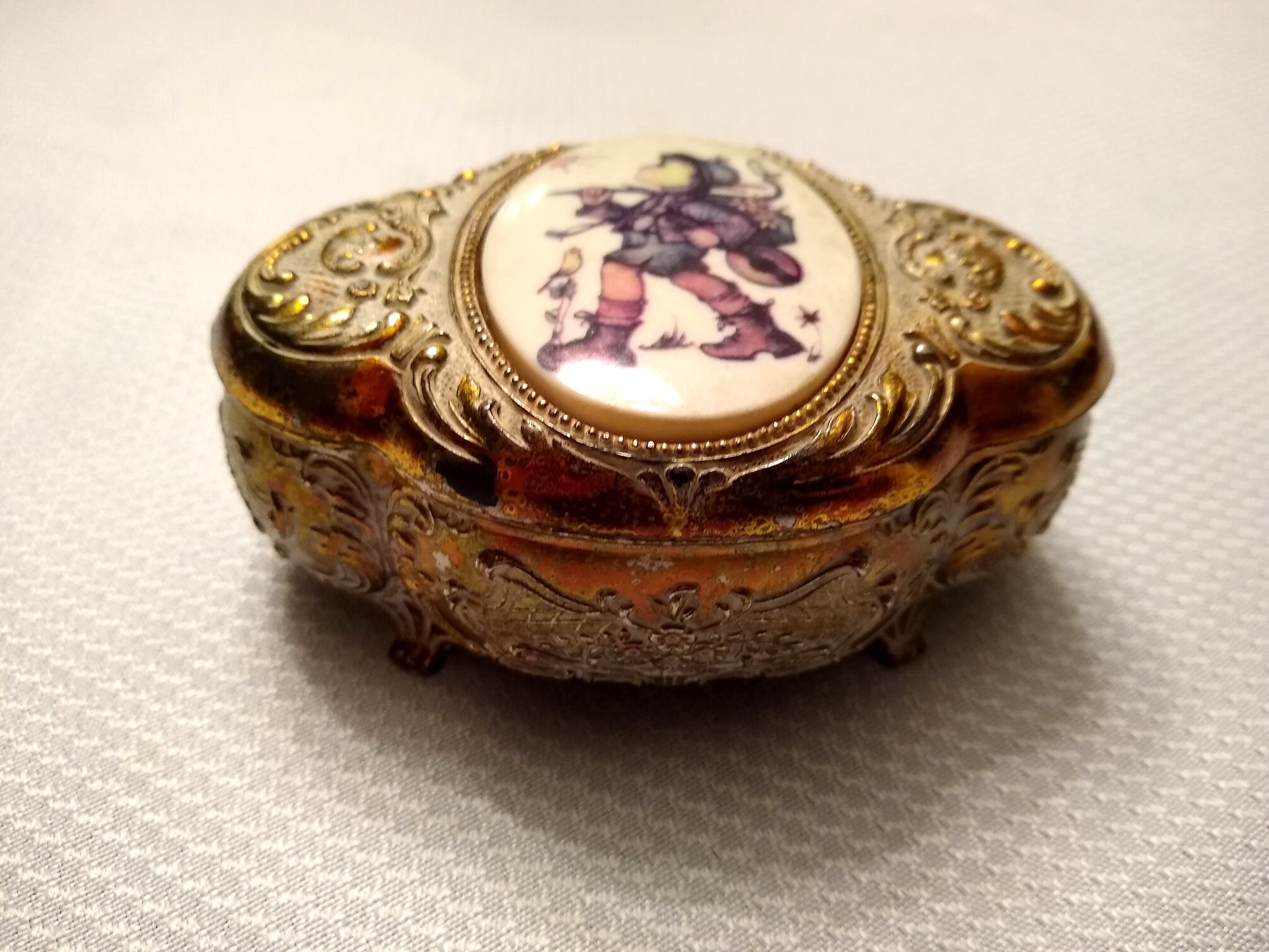 Vintage Mid-century Hummel Porcelain and Gold Metal Trinket or Jewelry ...