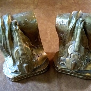 Vintage 1965 Musical Violin and Sheet Music Heavy Clayware Gold Painted ...