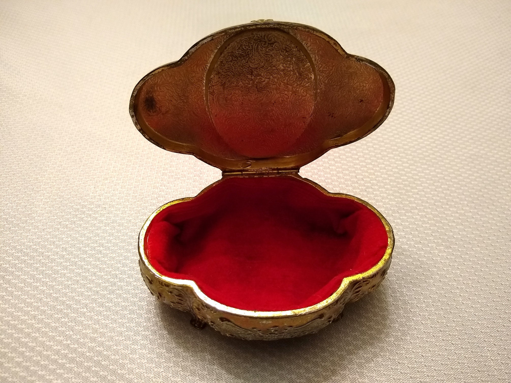 Vintage Mid-century Hummel Porcelain and Gold Metal Trinket or Jewelry ...