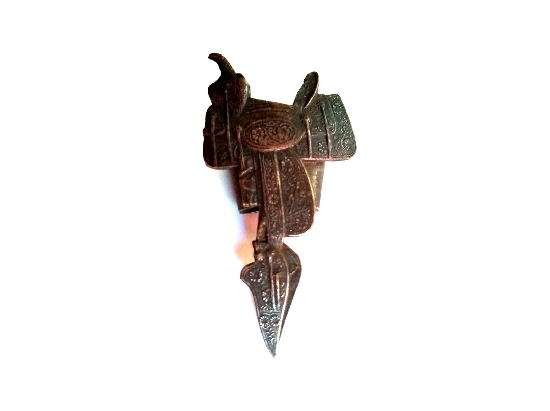 Vintage Robbins Co Attleboro Dress Saddle Design Neckerchief Slide ...