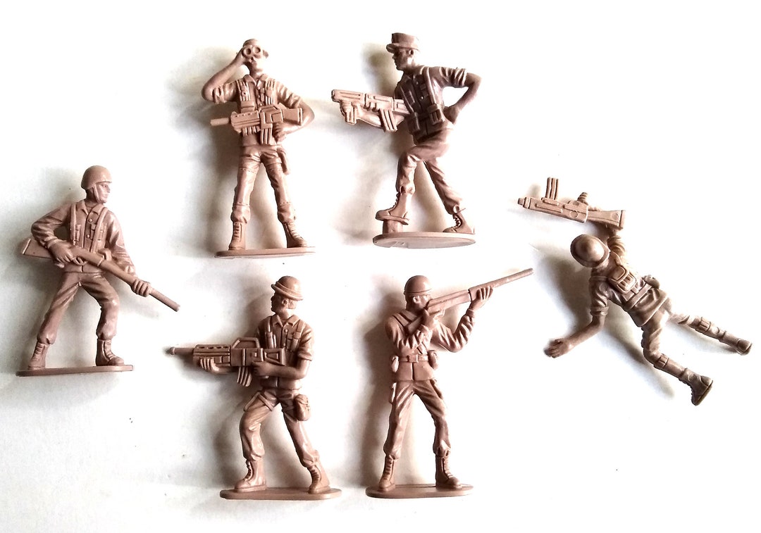 2 3/4" Tall Fantastic Six-man Military Fireteam Plastic Soldiers Toy ...