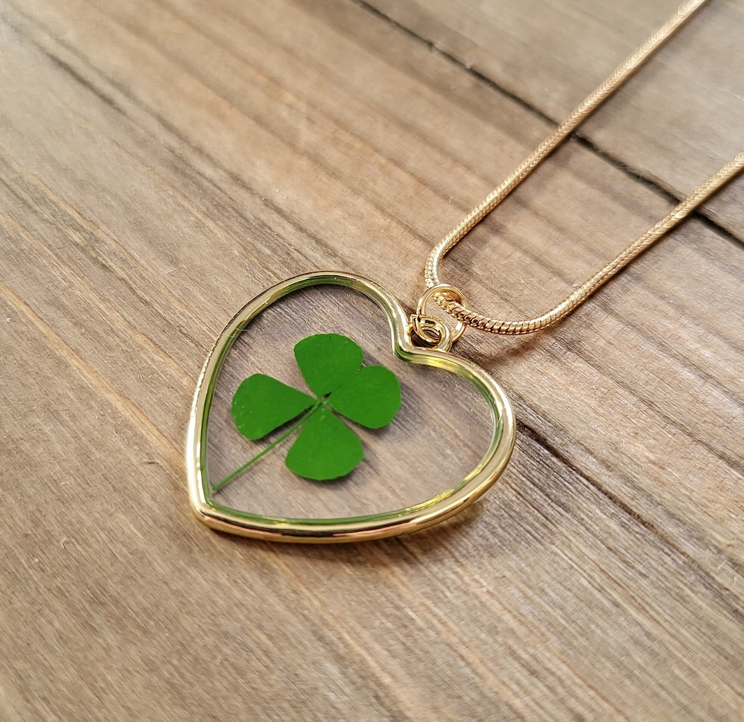 Green Four Leaf Clover Heart Necklace- 18k Gold Preserved Dried Flower ...