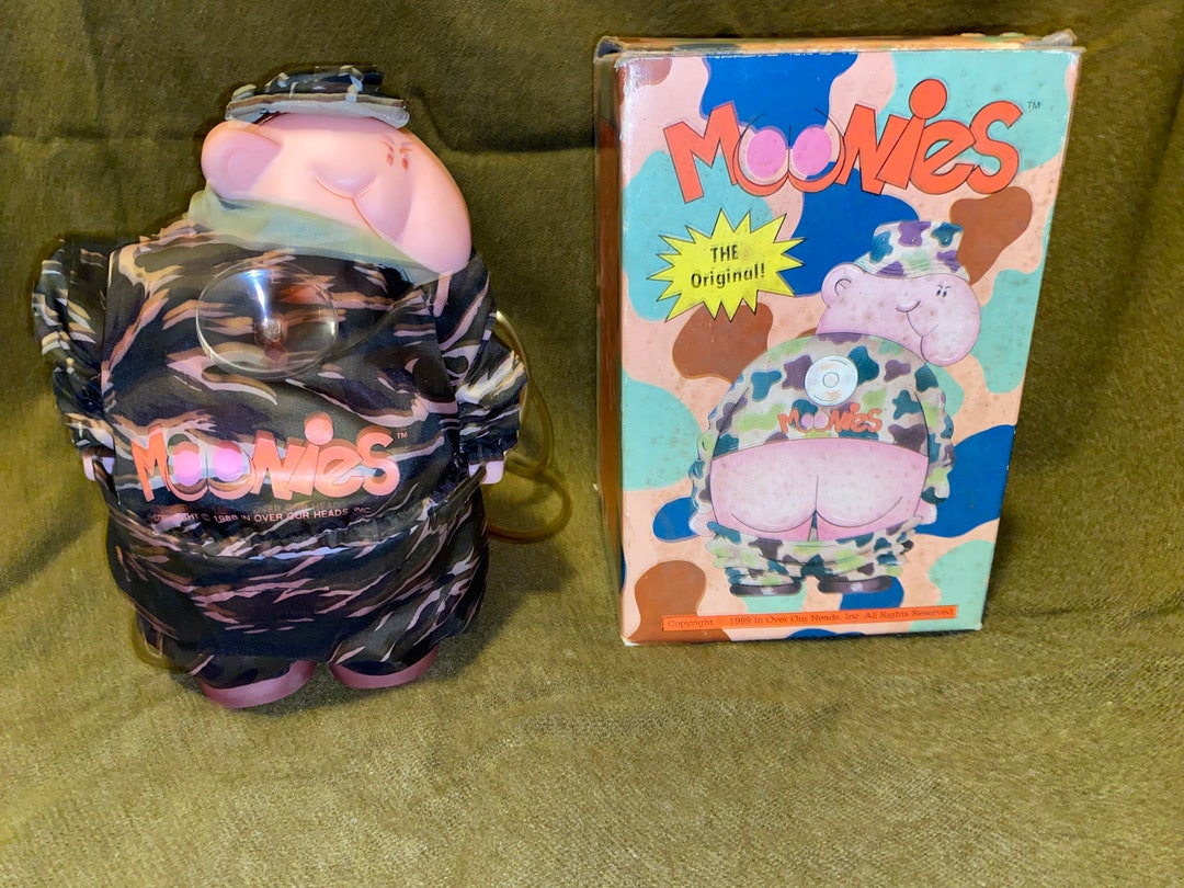 1989 Moonies Gag Gift Vehicle Window Cling Working Mooning Action - Etsy