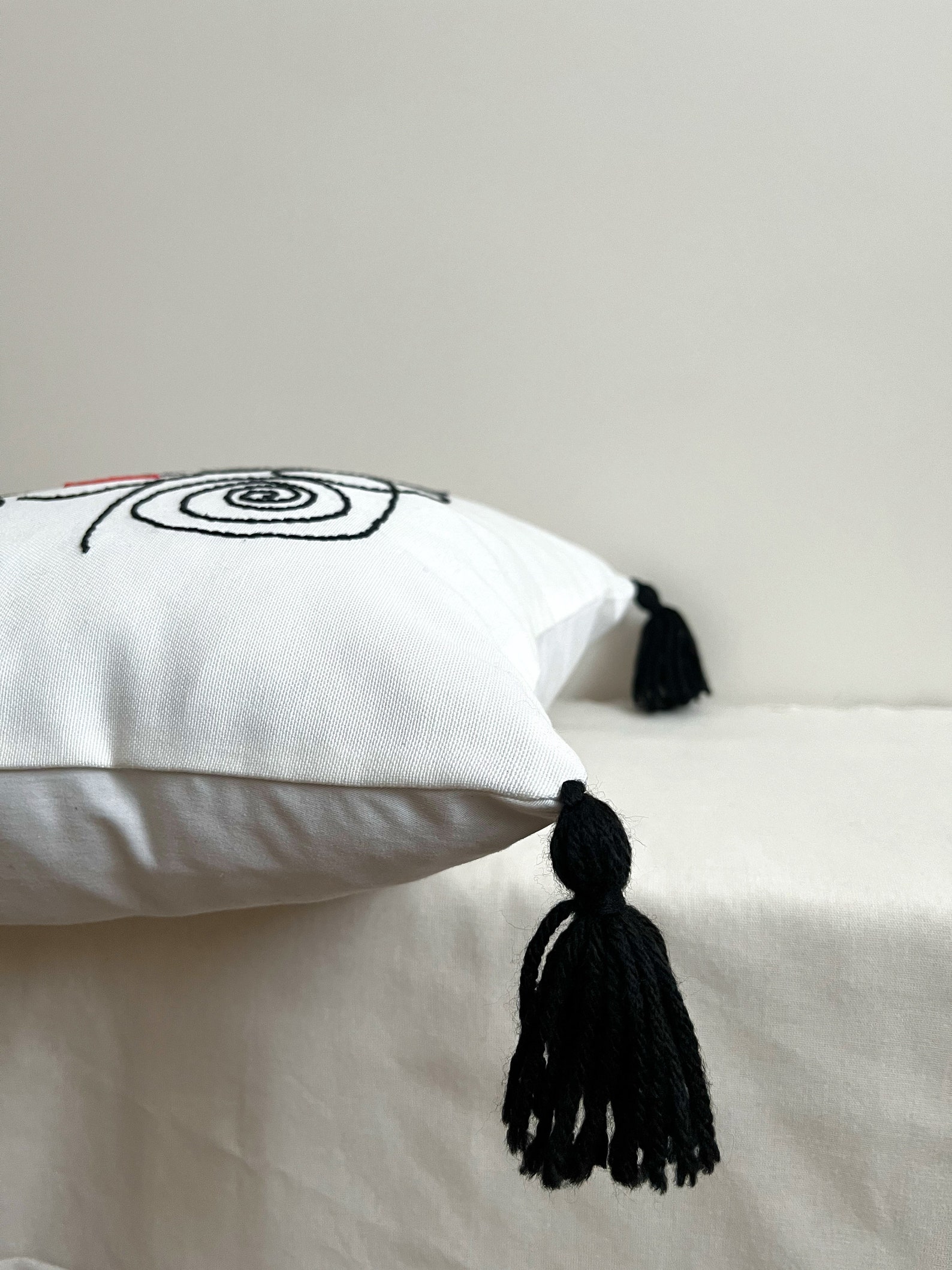 Picasso Art Punch Pillowfemale Line Art Face Handmade Punch Needle ...