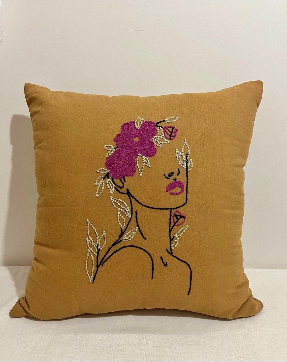 Female Face Line Art Pillowline Art Face Handmade Punch Needle ...