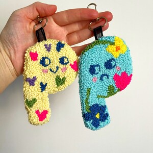 Punch Needle Keychain, Tufted Keychain, Punch Needle Keyring, Cute ...