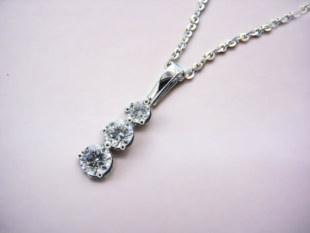 Three Stone Diamond Necklace Moissanite Necklace 18 Inche Cable Chain ...
